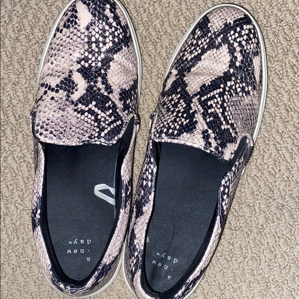 Snake Skin Slip On Shoes - Gem